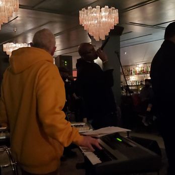 DUMBO HOUSE - Updated June 2025 - 140 Photos & 88 Reviews - 55 Water St ...