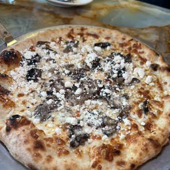 RIGO - Updated May 2024 - 4552 Photos & 939 Reviews - 885 Kapahulu Ave ...