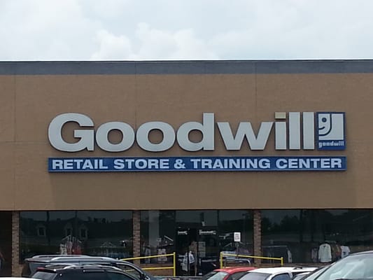 GOODWILL RETAIL STORE & TRAINING CENTER - Updated May 2025 - 6770 ...