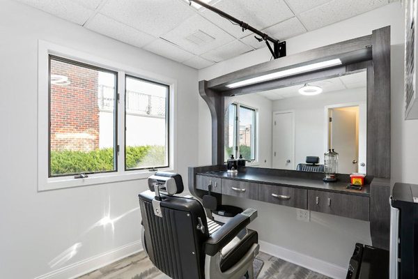 CHRISTOPHER ROYCE HAIR STUDIOS - Updated December 2025 - 15 Photos ...