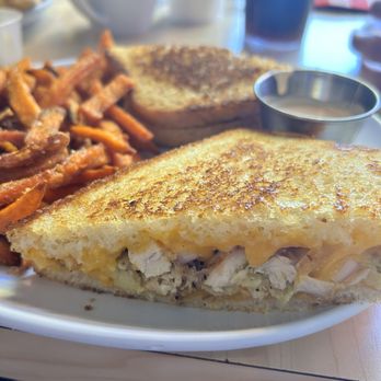 TWO CHICKS - Updated August 2024 - 2174 Photos & 2110 Reviews - 752 S ...