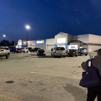 WALMART SUPERCENTER - Updated January 2026 - 15 Reviews - 2028 N Center ...