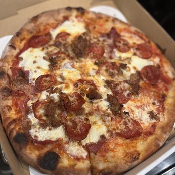 BOLLO WOODFIRED PIZZA - Updated October 2025 - 1111 Photos & 1087 ...