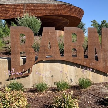 DRAKE’S: THE BARN - Updated May 2024 - 1061 Photos & 775 Reviews - 985 ...