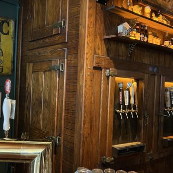 ALEXANDER MICHAEL’S - Updated October 2024 - 371 Photos & 547 Reviews ...