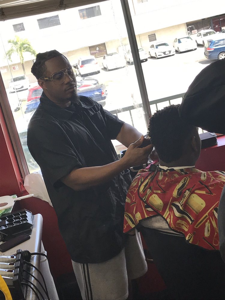 KINGDOM KUTZ & DESIGNZ BARBERSHOP - 58 Photos & 32 Reviews - 941 ...