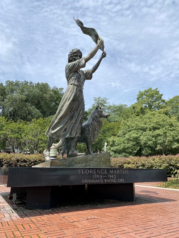 THE WAVING GIRL STATUE - FLORENCE MARTUS - 50 Photos & 16 Reviews - 220 ...