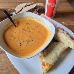 CRUST PIZZA CO. - CREEKSIDE - Updated March 2025 - 62 Photos & 122 ...