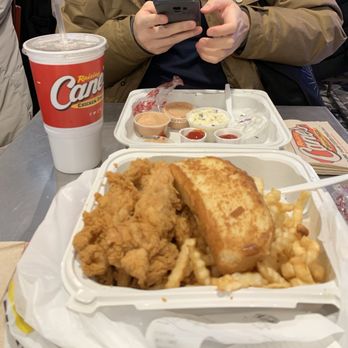 RAISING CANE’S CHICKEN FINGERS - Updated July 2025 - 471 Photos & 213 ...