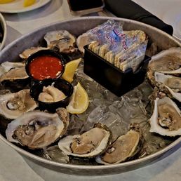 HALF SHELL OYSTER HOUSE - Updated June 2025 - 642 Photos & 379 Reviews ...