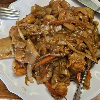 DING HOW - Updated December 2025 - 35 Photos & 54 Reviews - 12236 ...