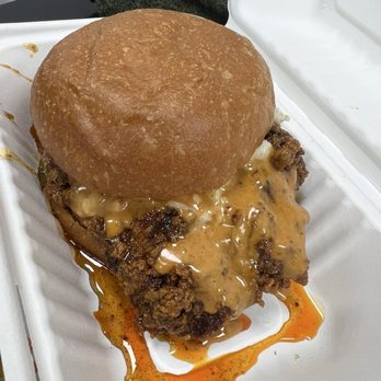 FLUFFIES HOT CHICKEN - BAYONNE - Updated January 2026 - 58 Photos & 58 ...