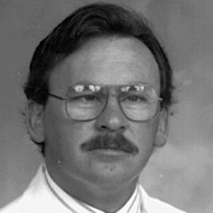 IAN PURCELL ,MD PHD - Updated December 2025 - 105 Reviews - 7625 Mesa ...