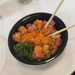 POKEHANA - 104 Photos & 121 Reviews - 436 W Market St, Louisville ...