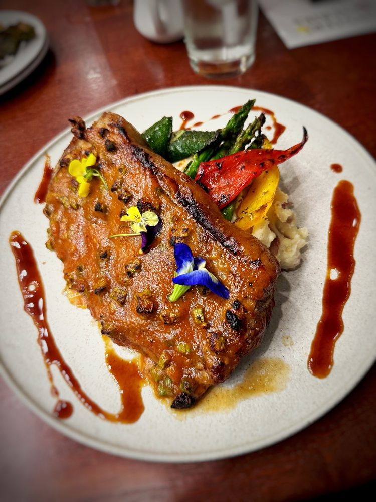 CAPITOL KITCHEN - Updated November 2025 - 60 Photos & 28 Reviews - 807 ...