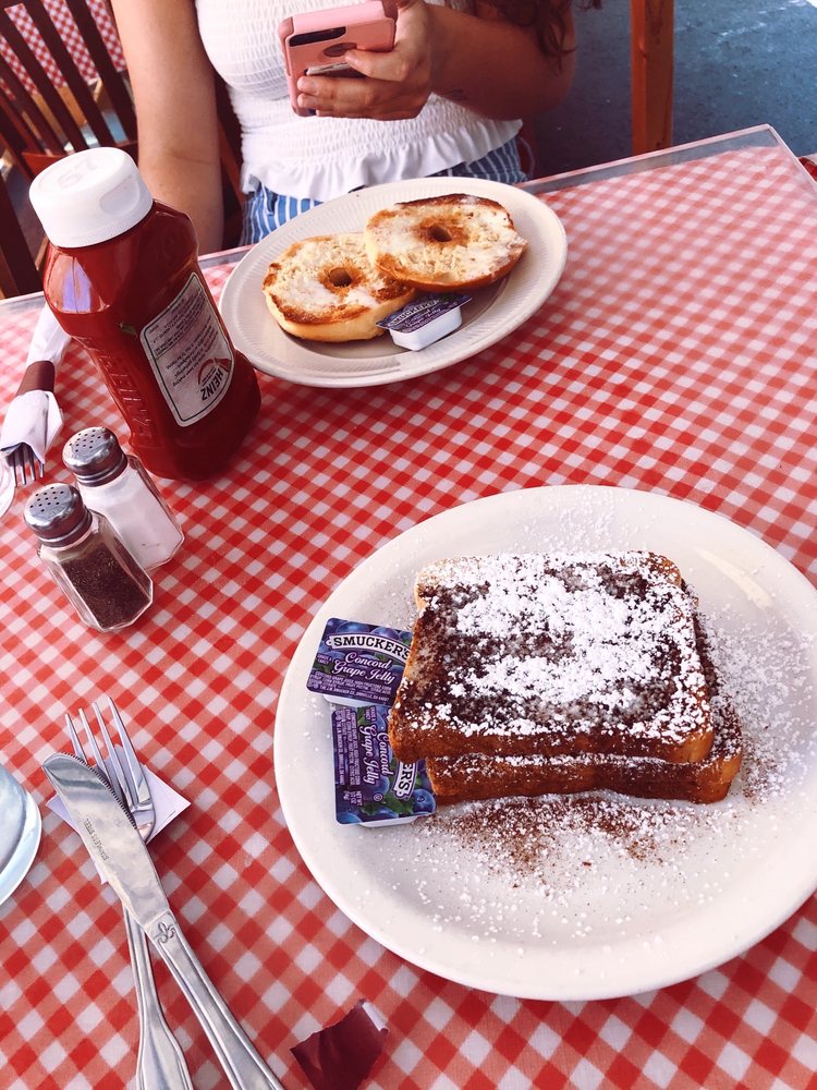 CHELSEA SQUARE RESTAURANT - 165 Photos & 250 Reviews - Diners - 368 W ...