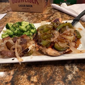 TOUCANS ALE HOUSE - Updated December 2024 - 119 Photos & 258 Reviews ...