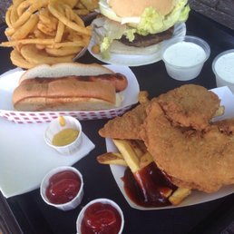 VILLAGE SNACK BAR - Updated January 2026 - 19 Photos & 33 Reviews - 389 ...