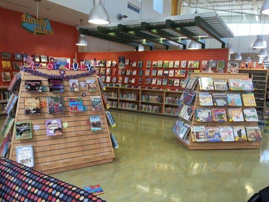 SEVEN TREES BRANCH LIBRARY - Updated October 2025 - 18 Photos & 13 ...