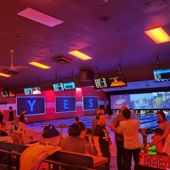 BOWLERO NORTH SACRAMENTO - Updated January 2025 - 163 Photos & 149 ...