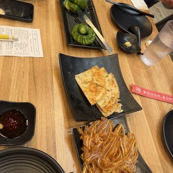 DOUGH ZONE DUMPLING HOUSE - SUGAR LAND - Updated December 2025 - 360 ...