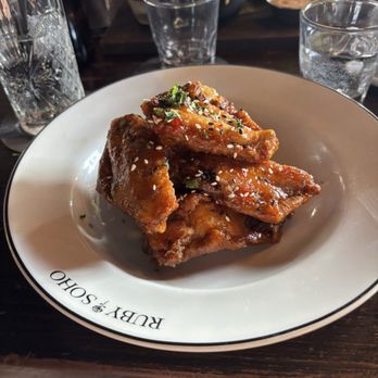 LIBERTY SOHO - Updated October 2025 - 40 Photos & 26 Reviews - 139 E ...