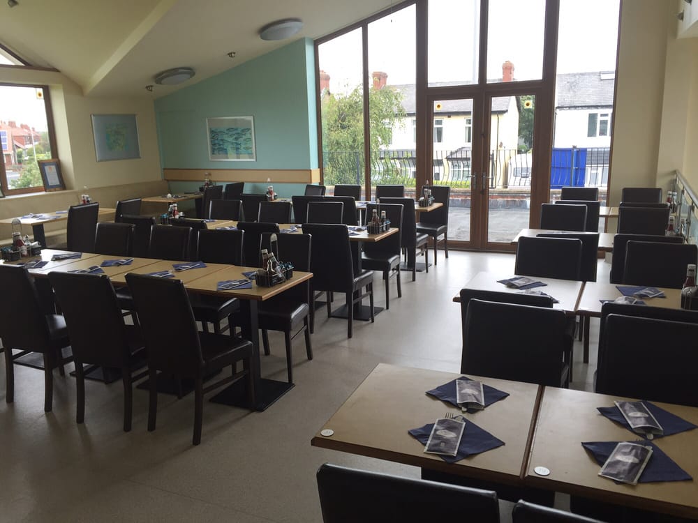 SENIORS FISHBAR & RESTAURANT - 91 Fleetwood Road North, Thornton ...