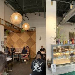 HOOD FAMOUS - Updated July 2025 - 1953 Photos & 542 Reviews - 504 5th ...