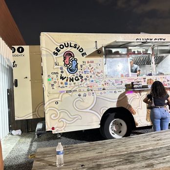 SEOULSIDE WINGS - Updated December 2025 - 143 Photos & 121 Reviews ...