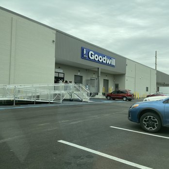 GOODWILL OF CENTRAL AND COASTAL VIRGINIA OUTLET - Updated October 2025 ...