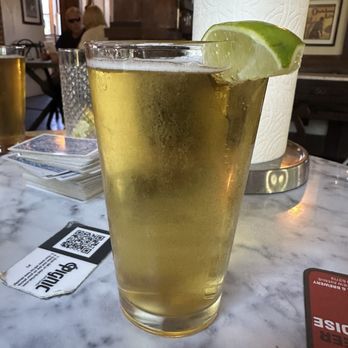 PIGNIC PUB & PATIO - Updated September 2025 - 683 Photos & 273 Reviews ...