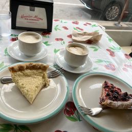 HOOSIER MAMA PIE COMPANY - Updated June 2025 - 765 Photos & 999 Reviews ...
