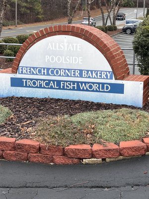 ANGELO’S TROPICAL FISH WORLD - Updated December 2025 - 14 Photos - 2005 ...