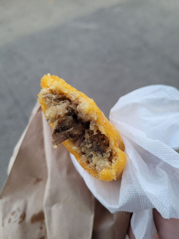 QUE RICO BAKERY AND RESTAURANT - Updated December 2025 - 60 Photos & 23 ...