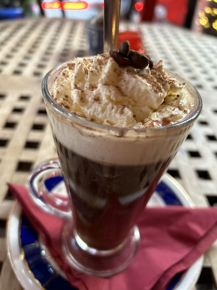 THE DOG HOUSE BLUES TEA ROOM - Updated October 2025 - 63 Photos & 36 ...