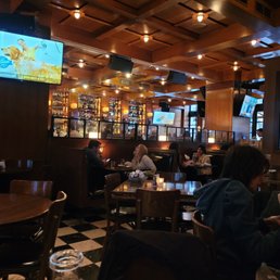 LUXBAR - Updated August 2025 - 992 Photos & 1250 Reviews - 18 East ...