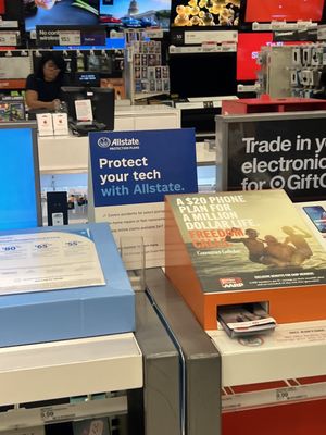 TARGET - Updated December 2025 - 71 Photos & 124 Reviews - 1640 N Main ...