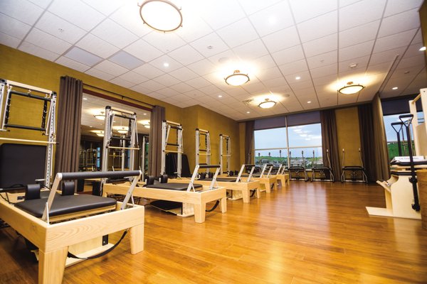 LIFE TIME - 82 Photos & 101 Reviews - Gyms - 4410 Royal Pine Dr ...