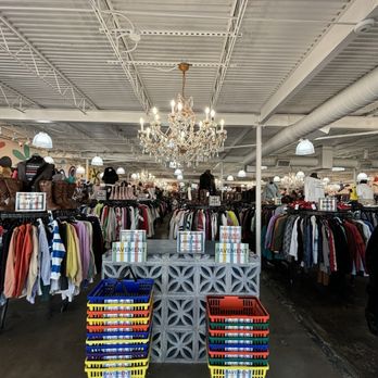 PAVEMENT - MODERN & RECYCLED FASHION - Updated January 2026 - 122 ...