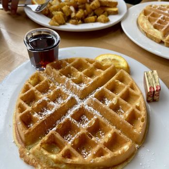 LONGBOTTOM COFFEEHOUSE - Updated July 2025 - 448 Photos & 433 Reviews ...