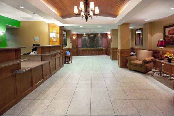 HOLIDAY INN EXPRESS & SUITES LAREDO-EVENT CENTER AREA - 40 Photos & 15 ...