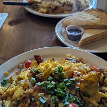 VICTORIAN CAFE - Updated December 2025 - 586 Photos & 798 Reviews ...