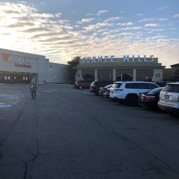 GURNEE MILLS - Updated November 2024 - 388 Photos & 223 Reviews - 6170 ...