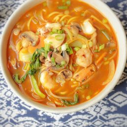 NOODLE - Updated December 2025 - 414 Photos & 363 Reviews - 3693 Main ...