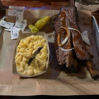 HUTCHINS BBQ - Updated July 2024 - 2418 Photos & 2535 Reviews - 9225 ...