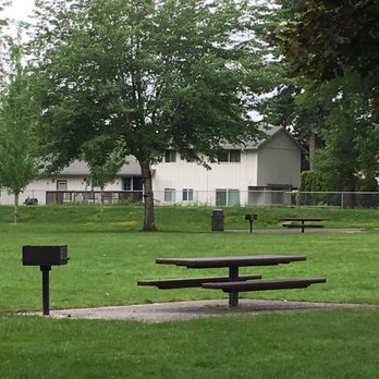 RED SUNSET PARK - Updated October 2025 - 42 Photos - 2403 NE Red Sunset ...