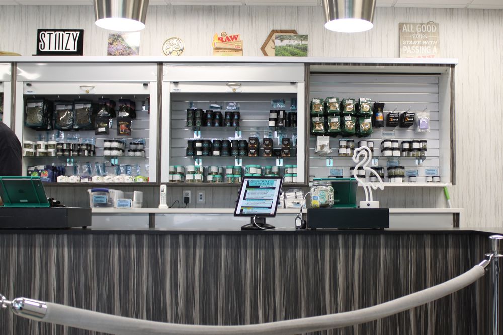 GREENLEAF WELLNESS CANNABIS WEED DISPENSARY RENO - Updated October 2025 ...