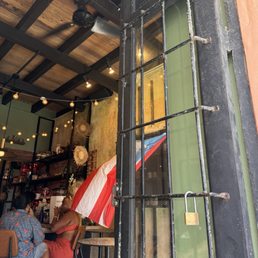 CAFE CON RON - Updated August 2025 - 74 Photos & 26 Reviews - Calle de ...