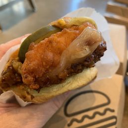 SHAKE SHACK DOWNTOWN INDIANAPOLIS - Updated July 2025 - 101 Photos & 89 ...