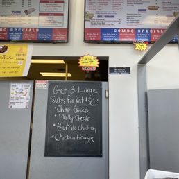 BUFFALO EATZ - Updated July 2025 - 143 Photos & 100 Reviews - 5015 N ...